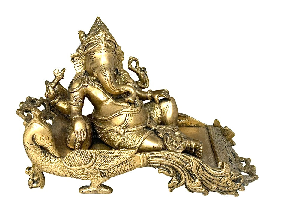 [[Resting brass Ganesh///Ganesh au repos en laiton]] – Design Zola
